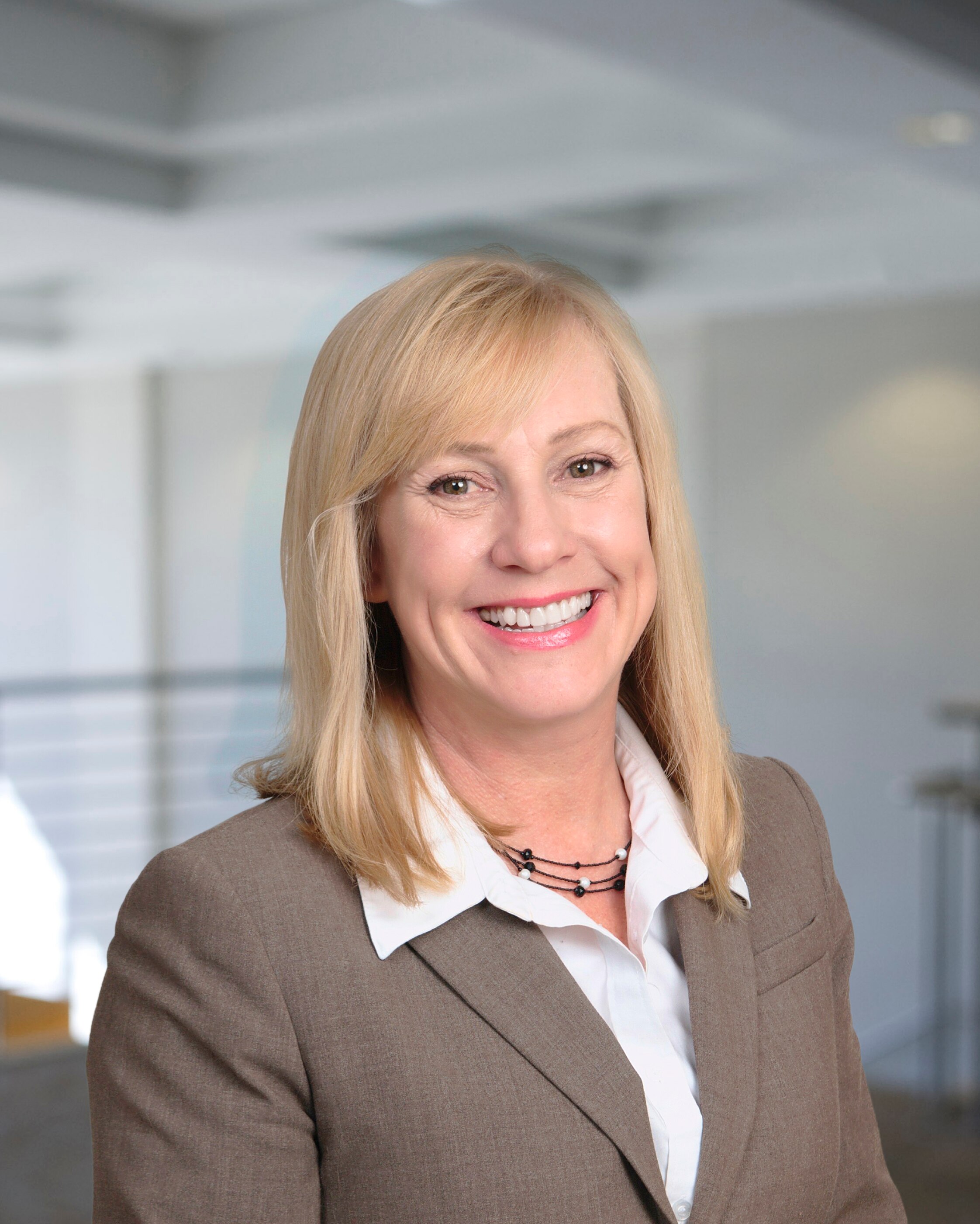 Jennifer Gomez | Advisor Services